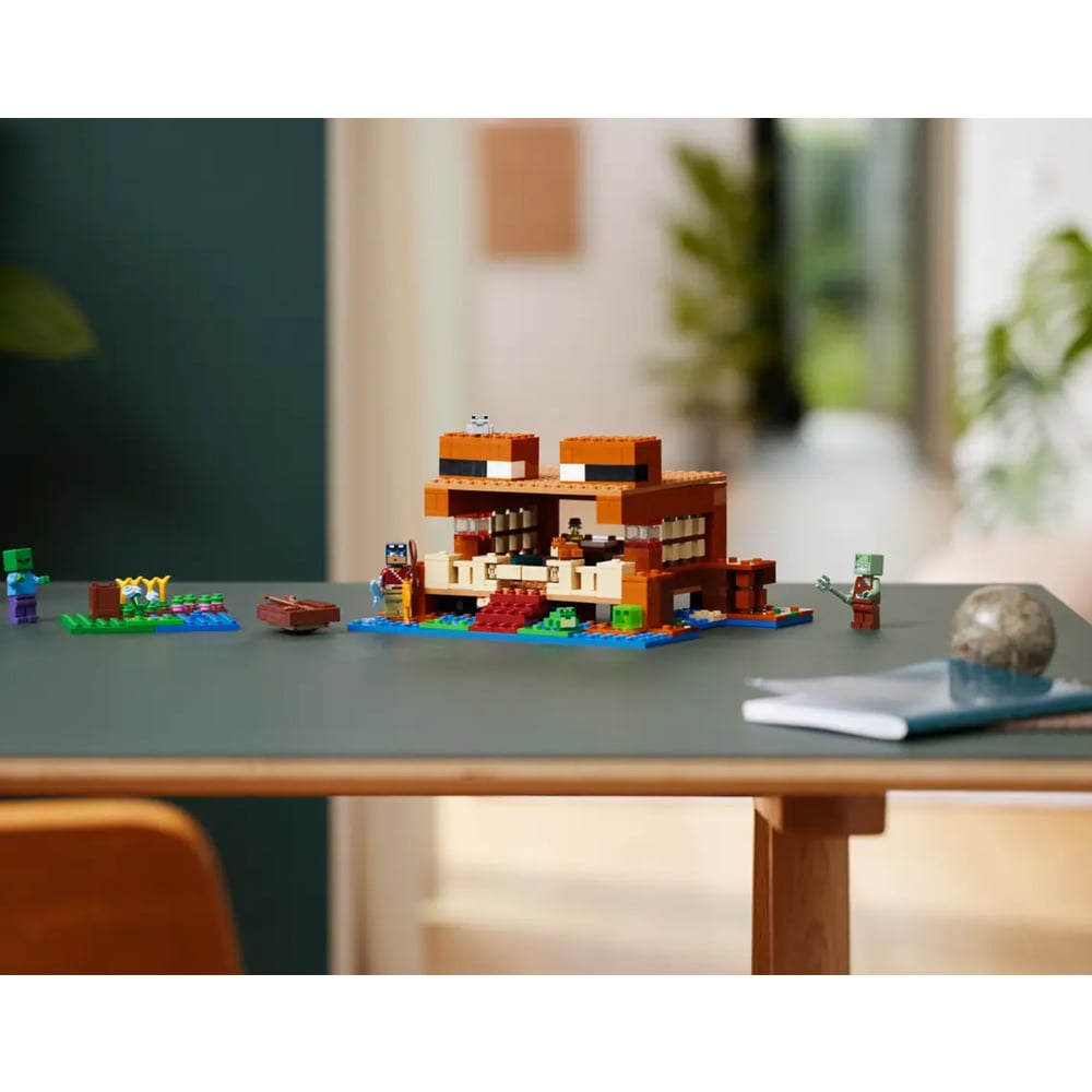 LEGO Minecraft: The Frog House 21256